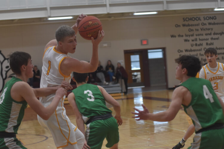 Wabasso drops home contest versus MACCRAY, 67-58 | News, Sports, Jobs ...